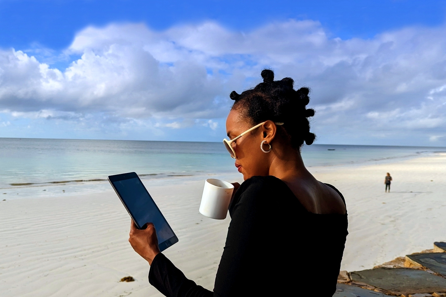 Escape to your Digital Nomads Beachfront Paradise